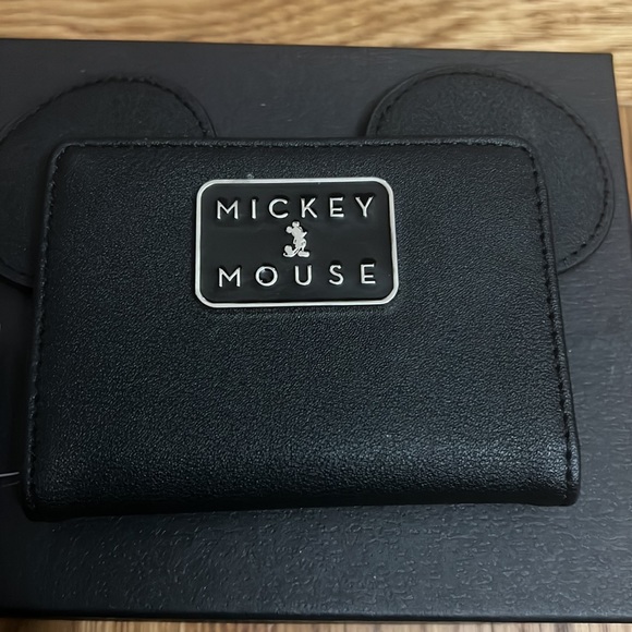 Disney | Accessories | Disney Mickey Mouse Card Holder | Poshmark